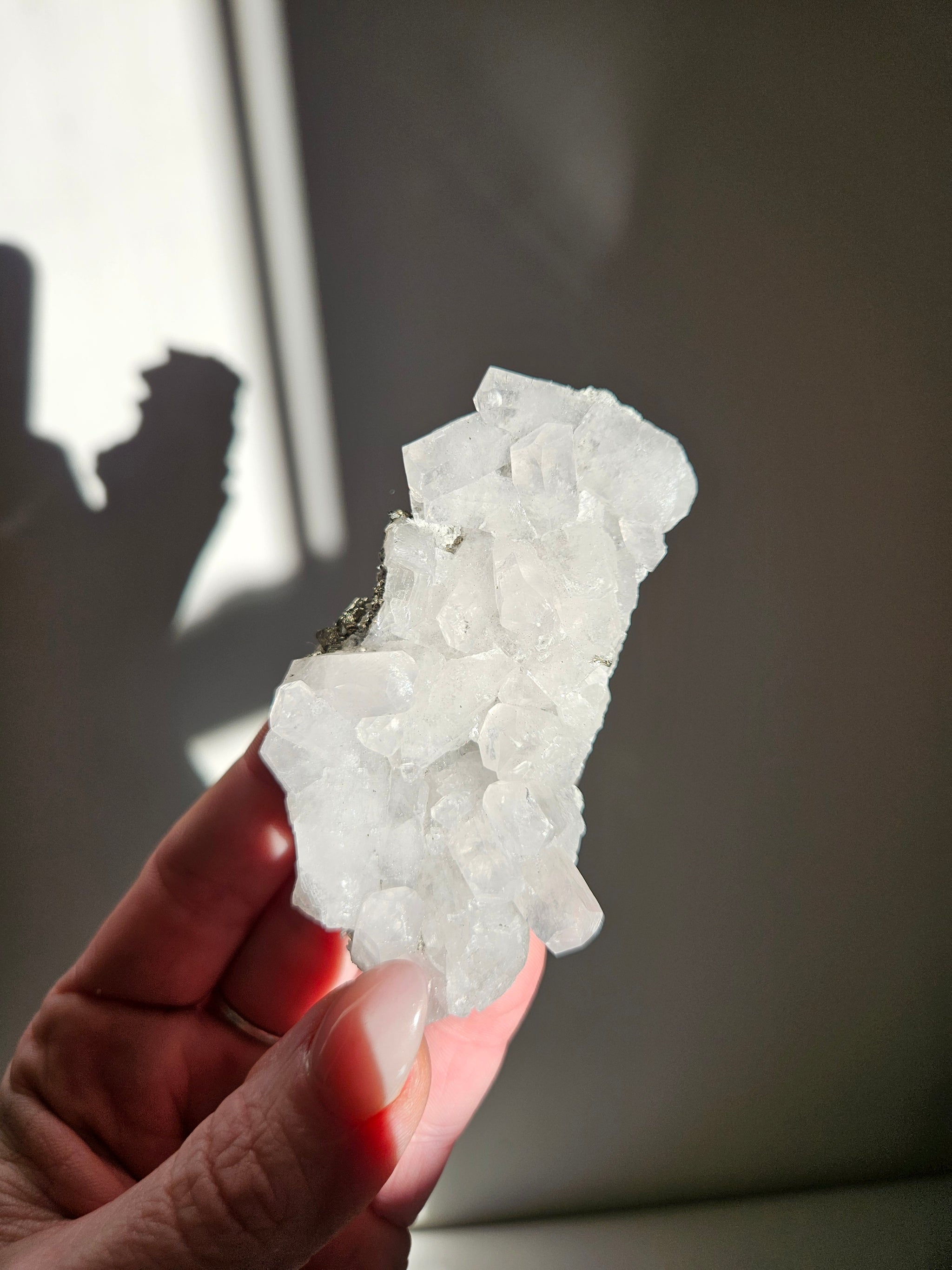 UV reactive Calcite x Pyrite 004