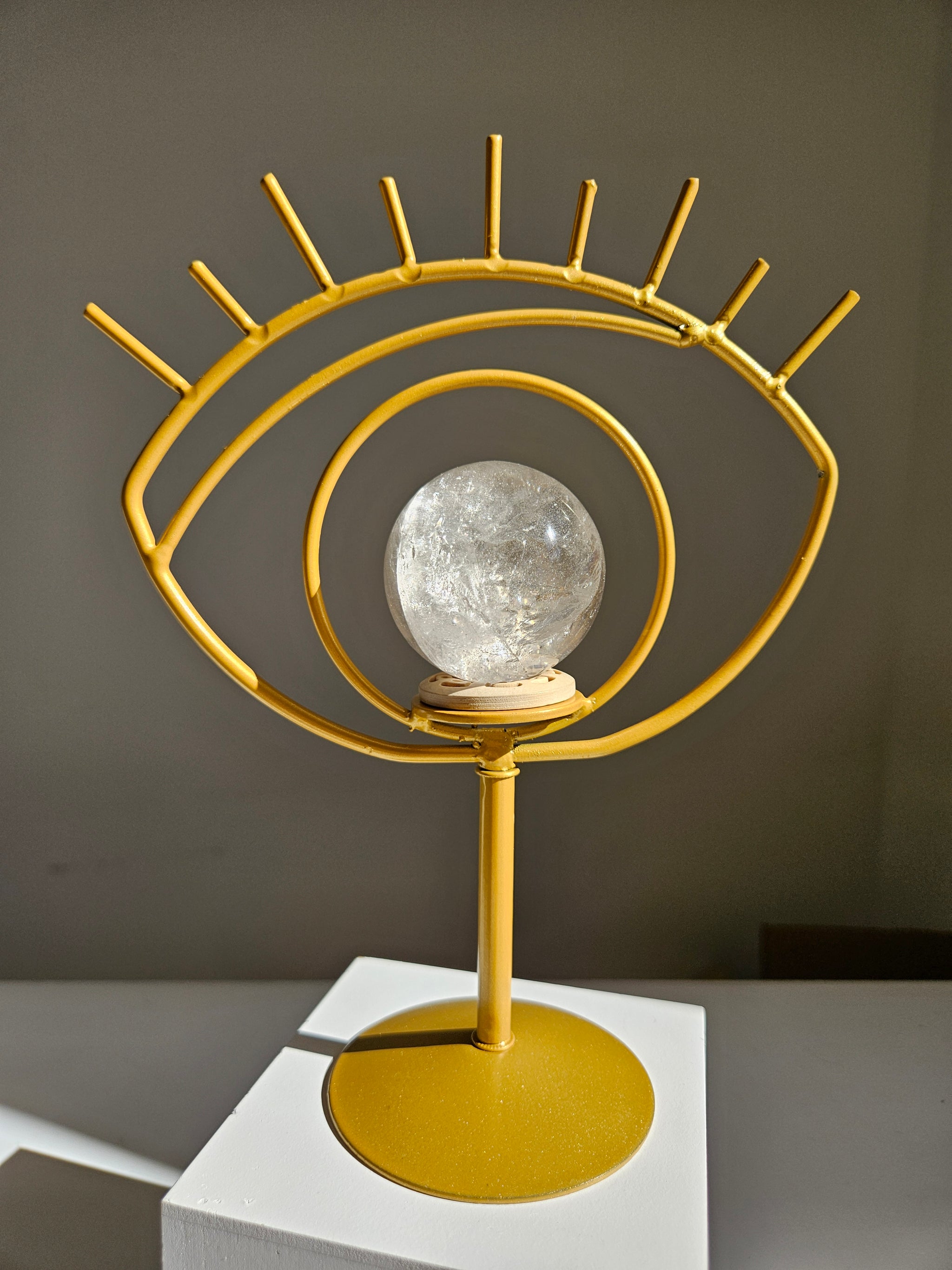 Eye stand with Quartz Sphere 003